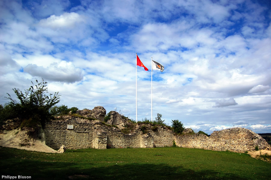 Chateau d'IVRY la BATAILLE en photographie, historique et photos du ...